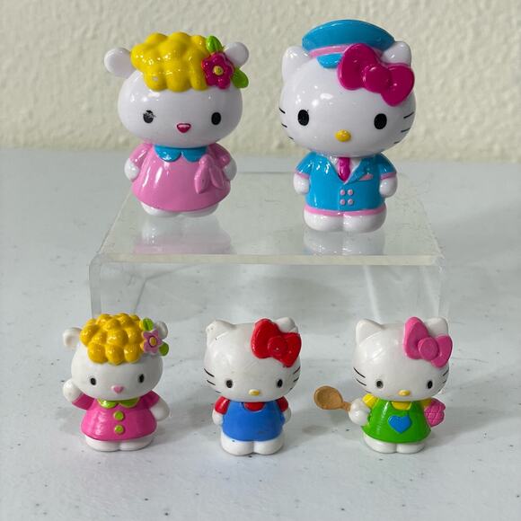 Sanrio | Toys | Sanrio Hello Kitty Fifi Lamb Set 5 Mini Plastic Figures ...